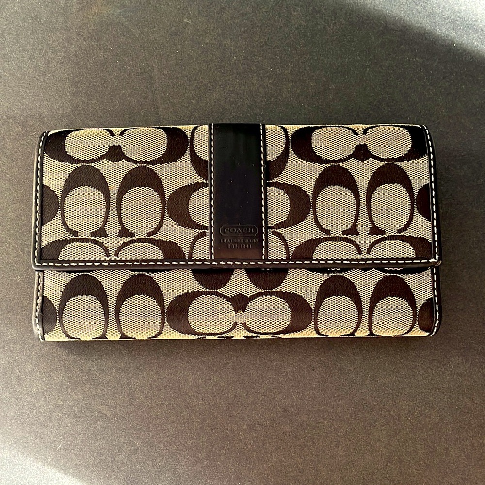 Coach C Logo Jacquard Trifold Wallet - Gem